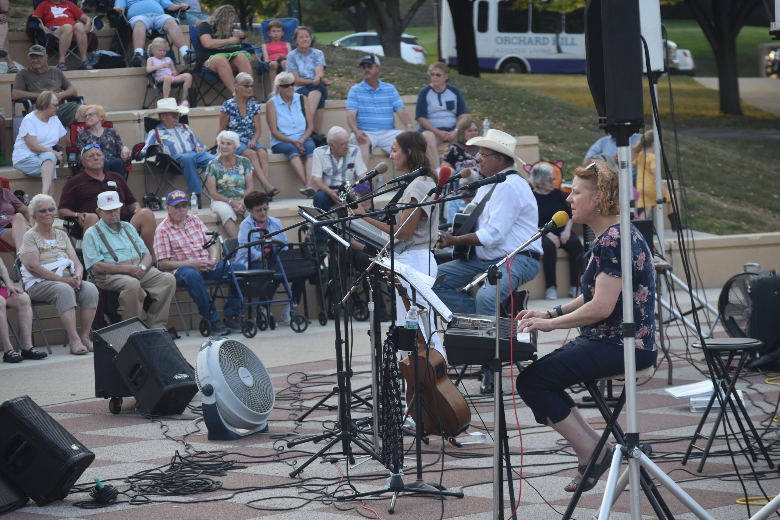 Hot music on a sizzling evening | News, Sports, Jobs - The Journal